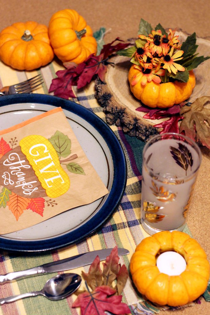 Make easy Thanksgiving table decorations or favors from miniature ...