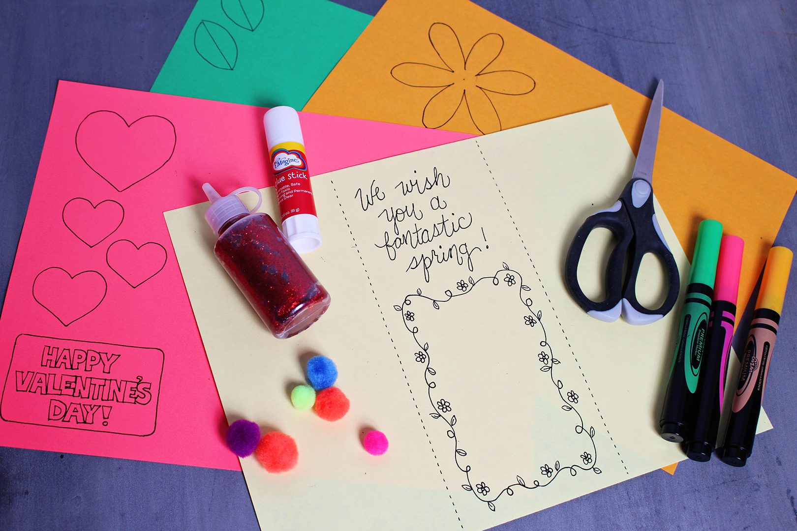 Cheerful Spring Tri-Fold Table Card | Welcome To Nana's