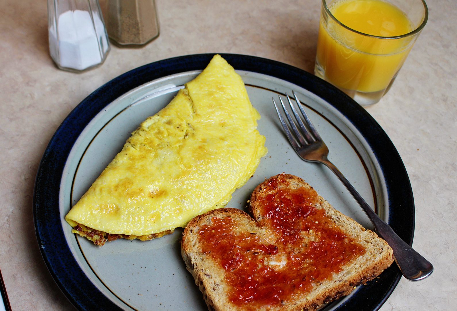 Best Omelette Recipe (+ tips)