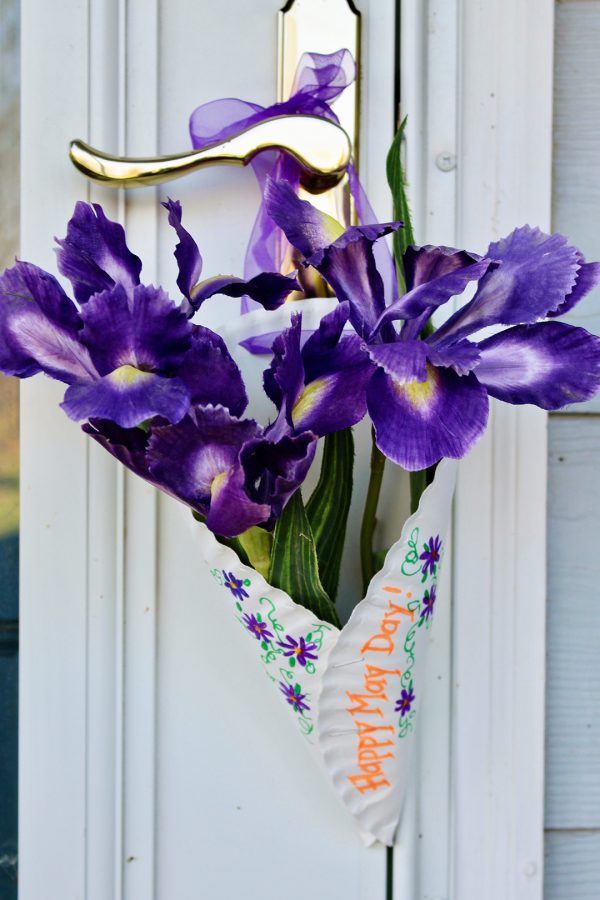 Easy DIY Paper Plate May Baskets (4 Ways!) | Welcome To Nana's