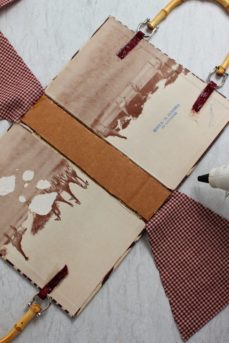 Cute DIY Purse from a Book Cover | Welcome To Nana's