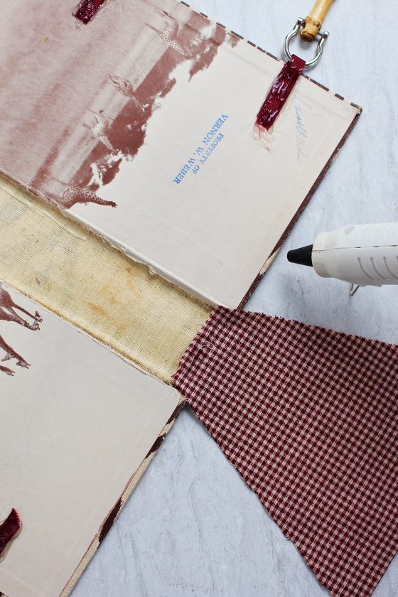 Cute DIY Purse from a Book Cover | Welcome To Nana's