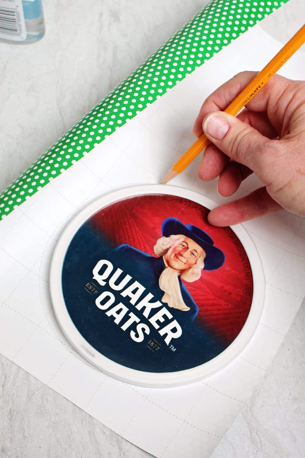 DIY Oatmeal Container Gift Box | Welcome To Nana's