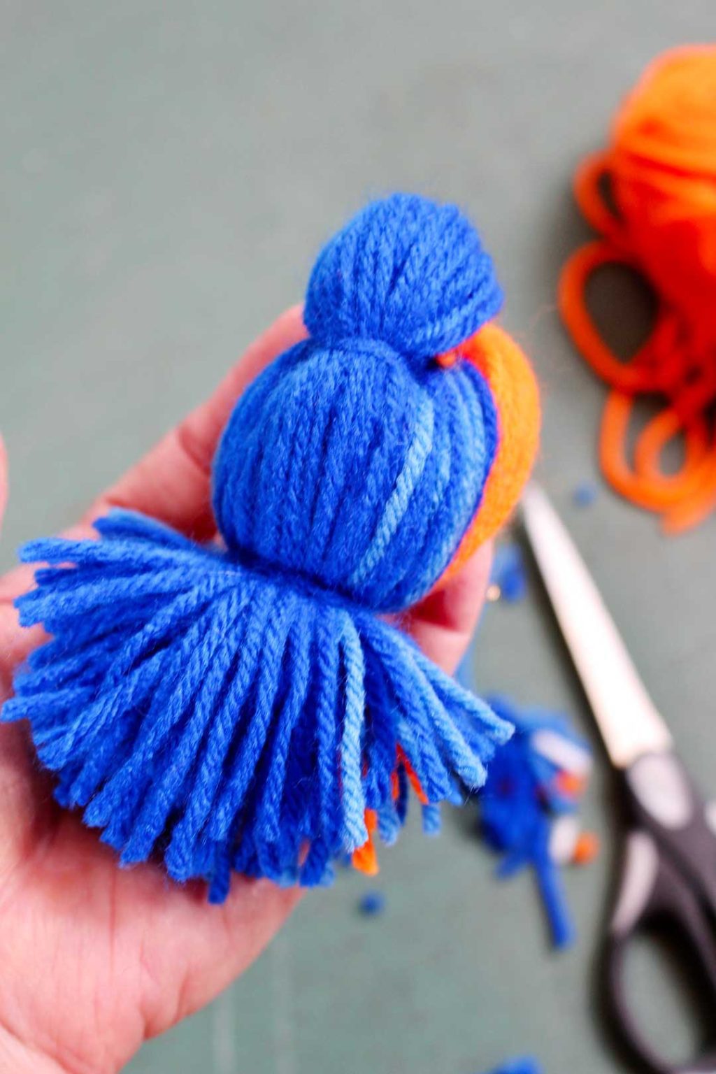 How To Make a Cute Yarn Bird - Welcome To Nana's