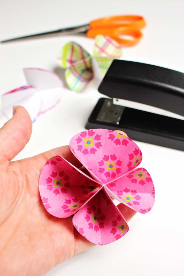 DIY Paper Butterfly Cupcake Toppers | Welcome To Nana's