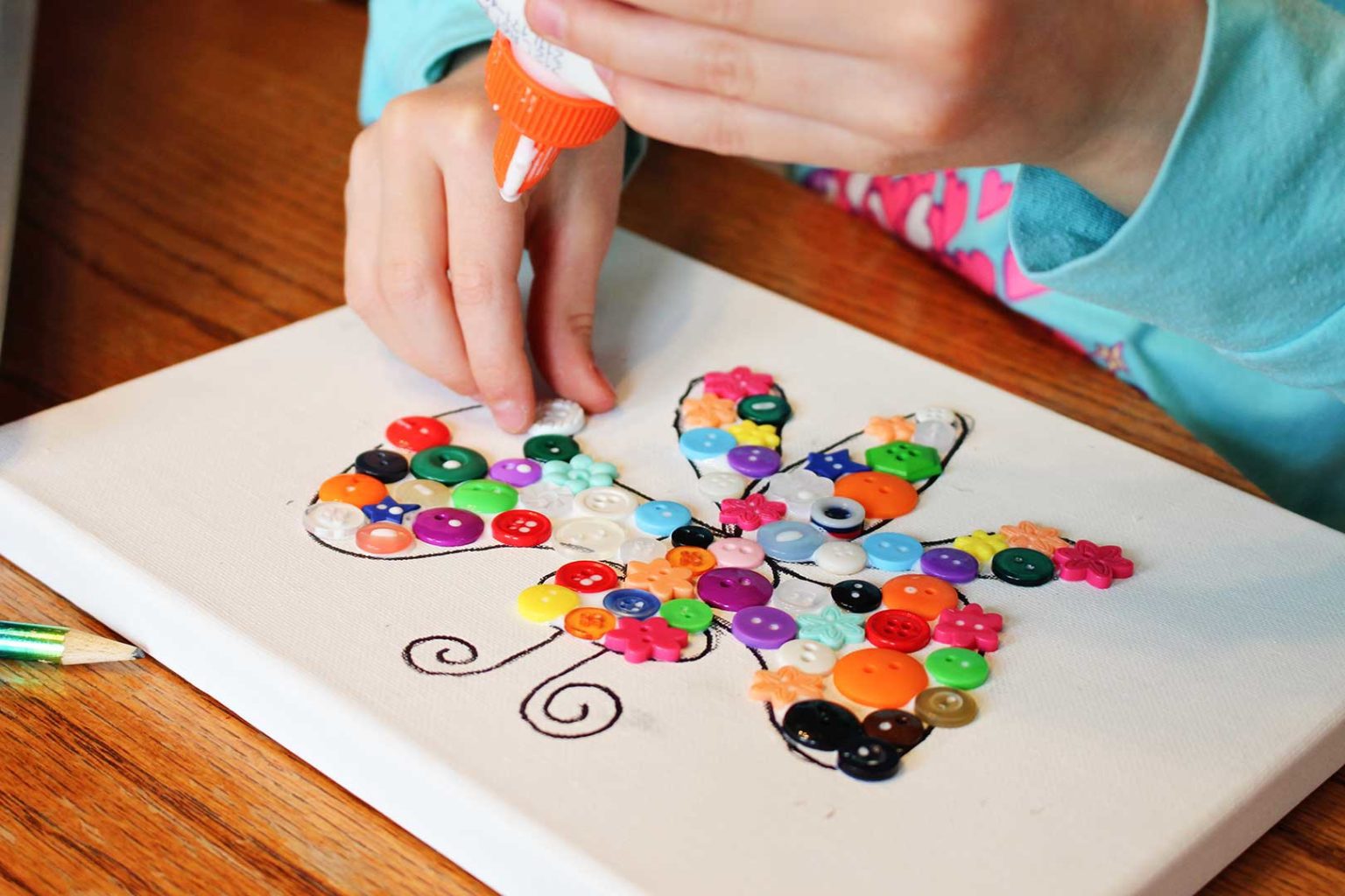 DIY Button Art On Canvas | Welcome To Nana's