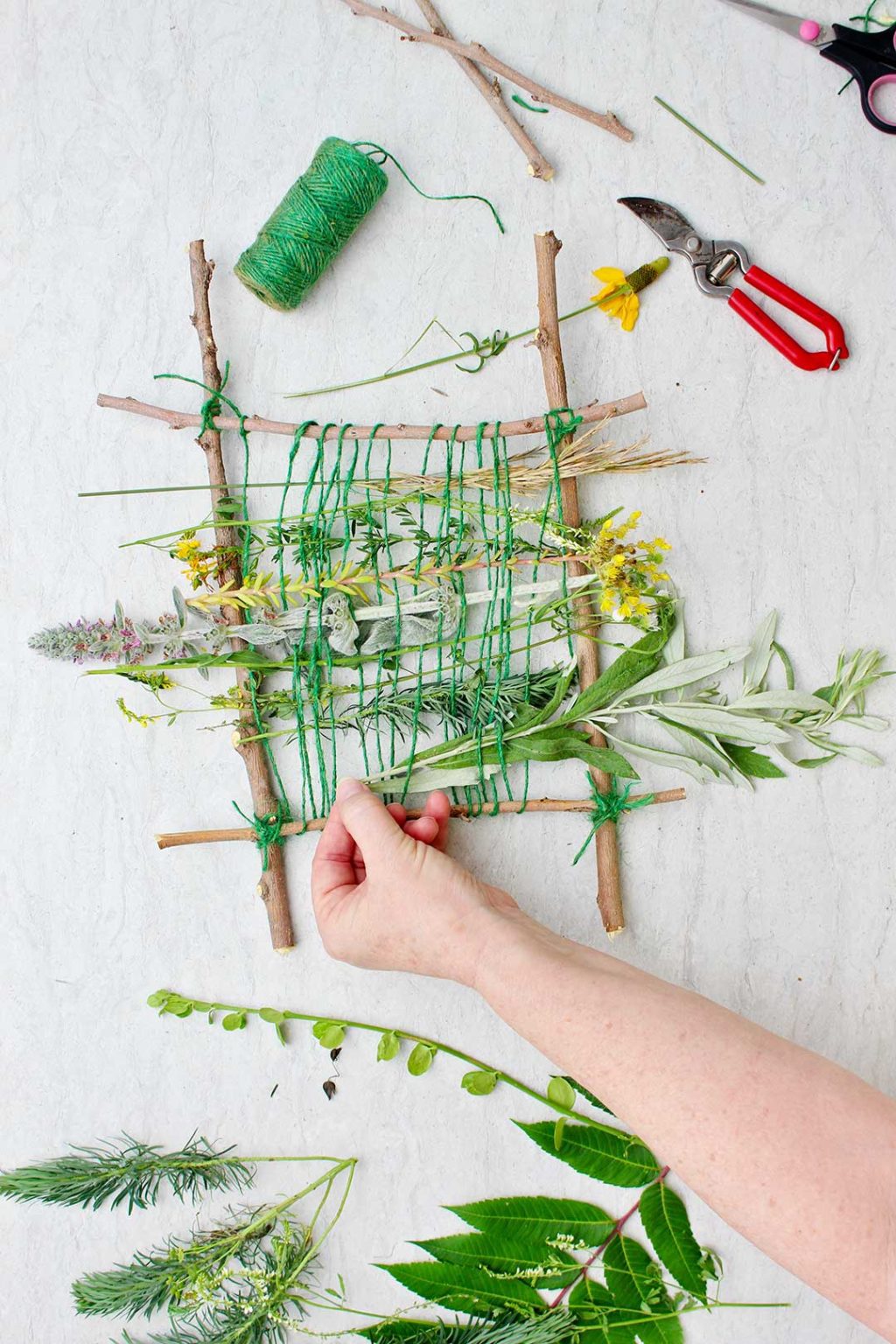 2 Ways of Nature Weaving with Kids | Welcome To Nana's