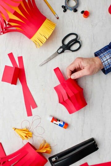 How to Make a Simple Chinese Paper Lanterns DIY Craft | Welcome To Nana's