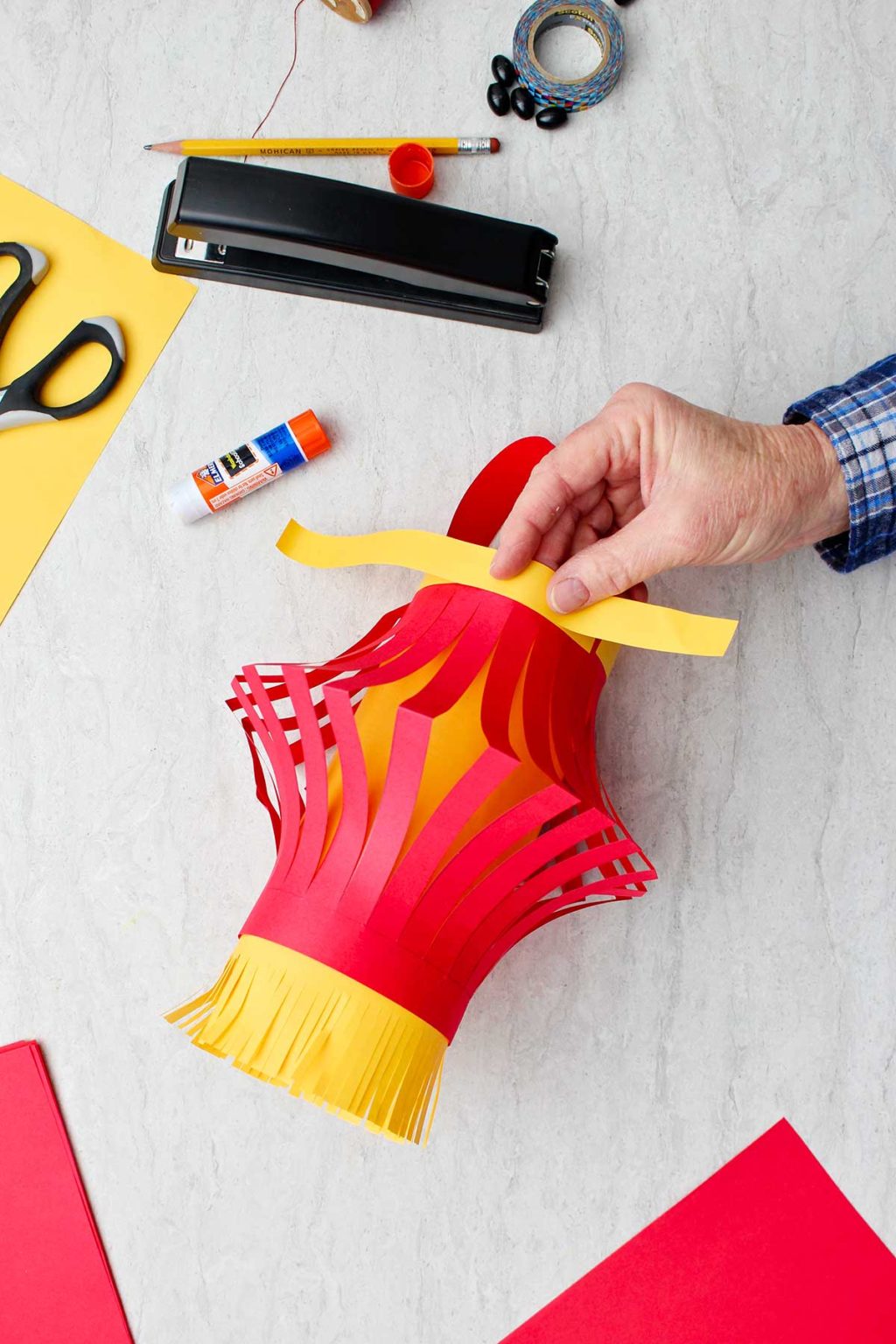 How to Make a Simple Chinese Paper Lanterns DIY Craft | Welcome To Nana's