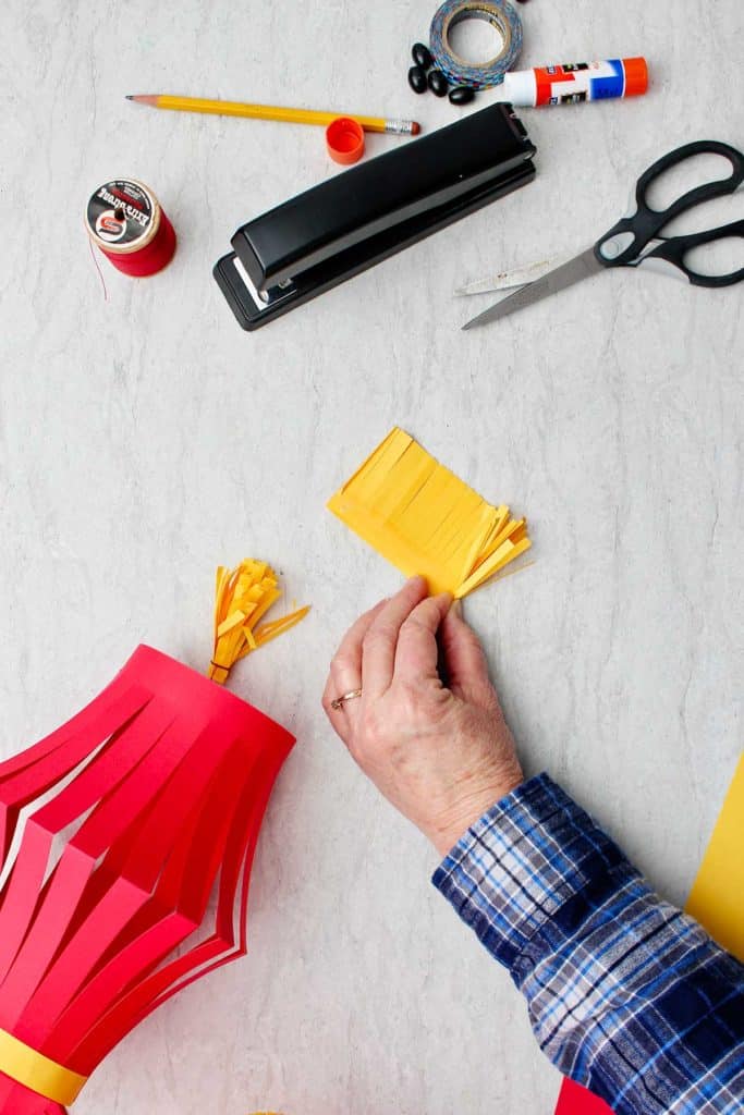 How to Make a Simple Chinese Paper Lanterns DIY Craft | Welcome To Nana's