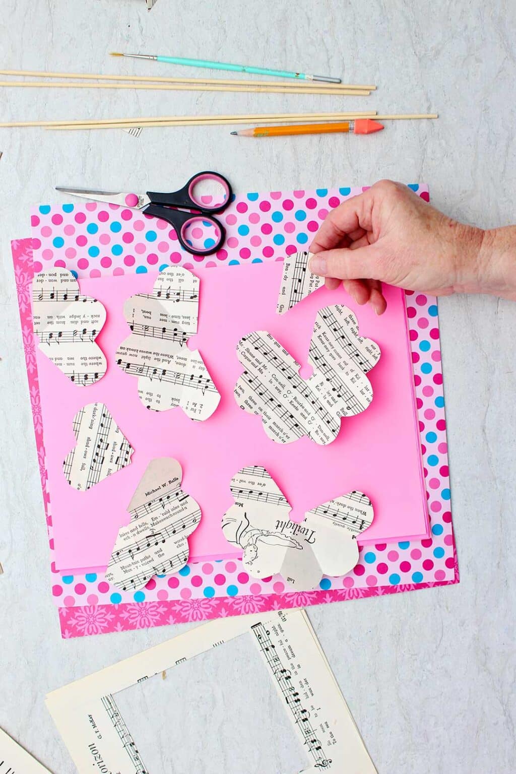 DIY Easy Book Page Roses for Mom (Upcycle Old Paper) | Welcome To Nana's