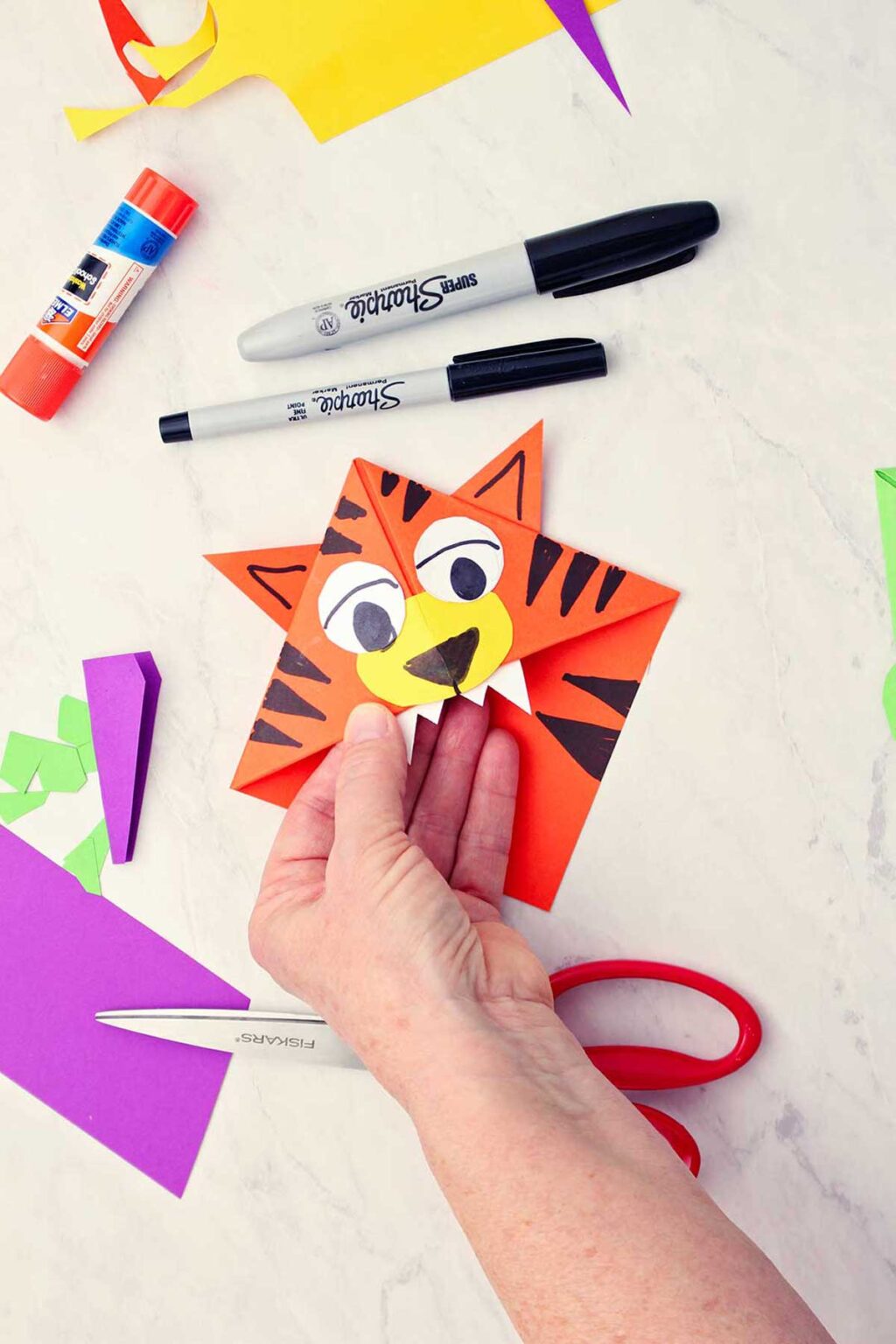 Make Easy Origami Corner Bookmarks | Welcome To Nana's