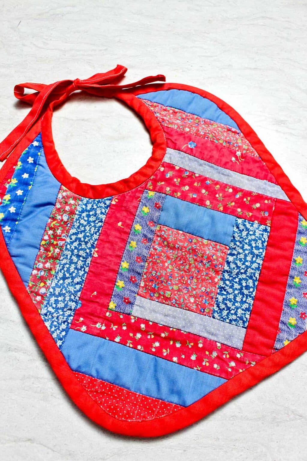 How to Sew a Reversible DIY Bib for Baby (Free Pattern) | Welcome To Nana's