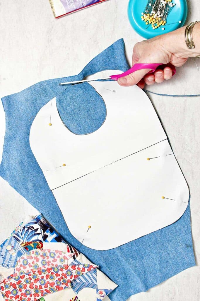How to Sew a Reversible DIY Bib for Baby (Free Pattern) | Welcome To Nana's