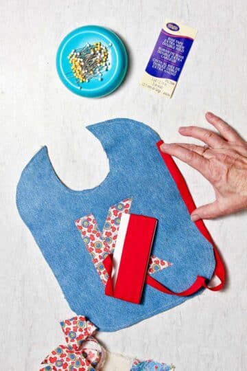 How to Sew a Reversible DIY Bib for Baby (Free Pattern) | Welcome To Nana's