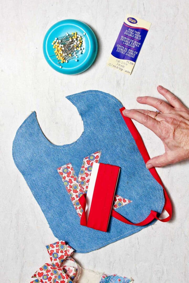 How to Sew a Reversible DIY Bib for Baby (Free Pattern) | Welcome To Nana's
