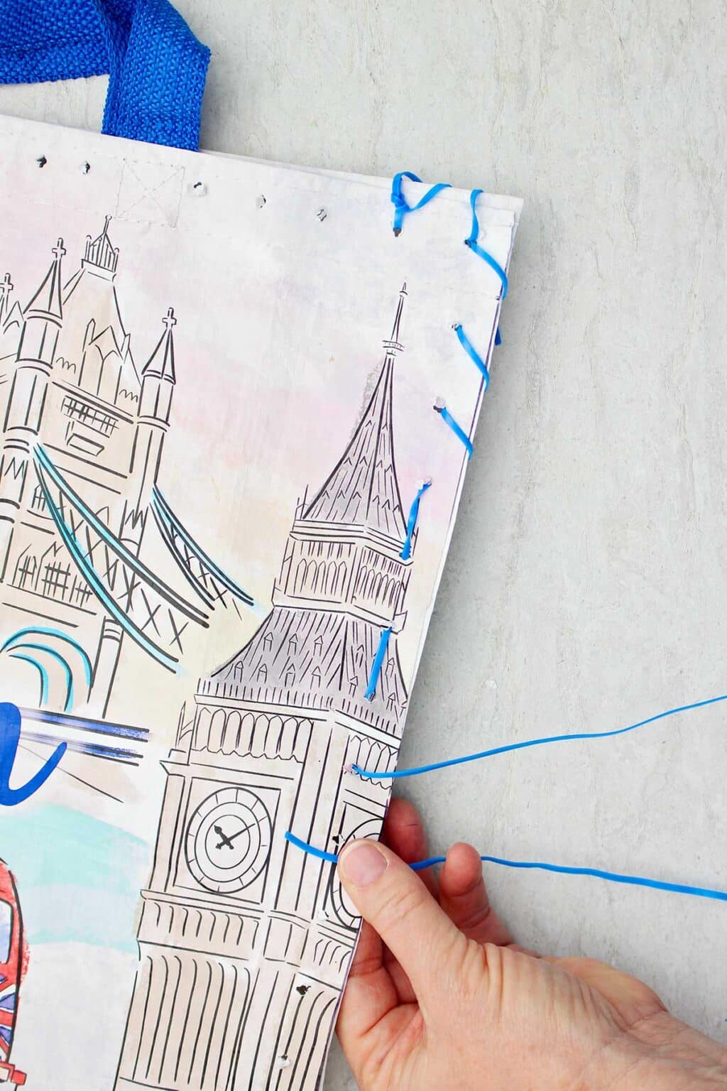 DIY Sit-Upon Cushion from a Reusable Shopping Bag | Welcome To Nana's