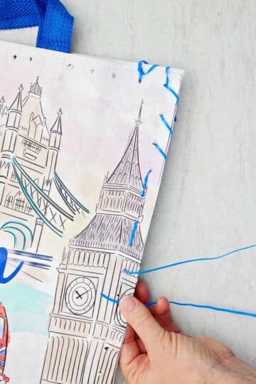 DIY Sit-Upon Cushion from a Reusable Shopping Bag | Welcome To Nana's