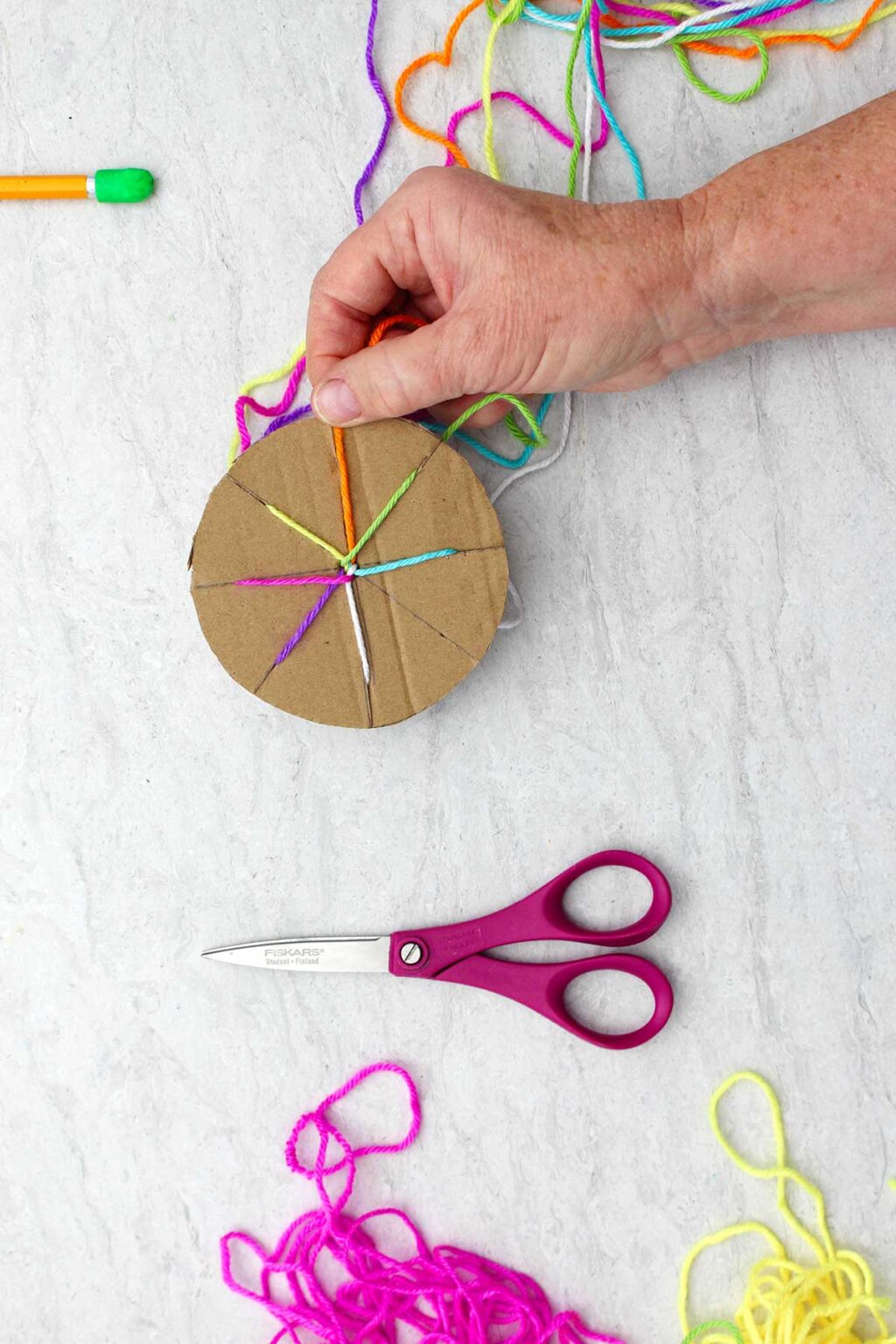Easy Round Friendship Bracelet Pattern with a Cardboard Loom | Welcome ...