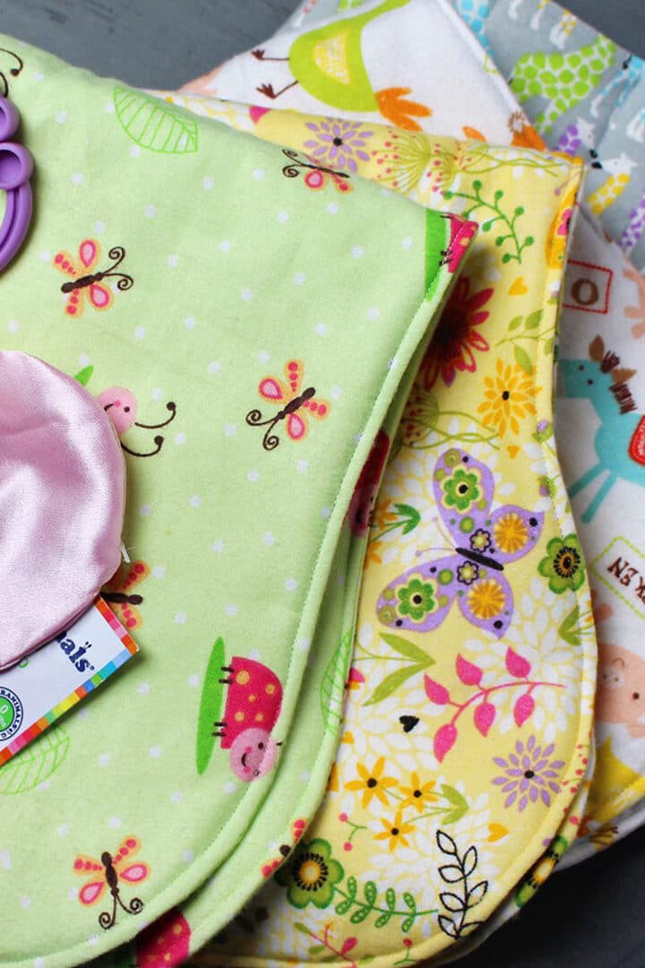 How to Sew a Reversible DIY Bib for Baby (Free Pattern) | Welcome To Nana's