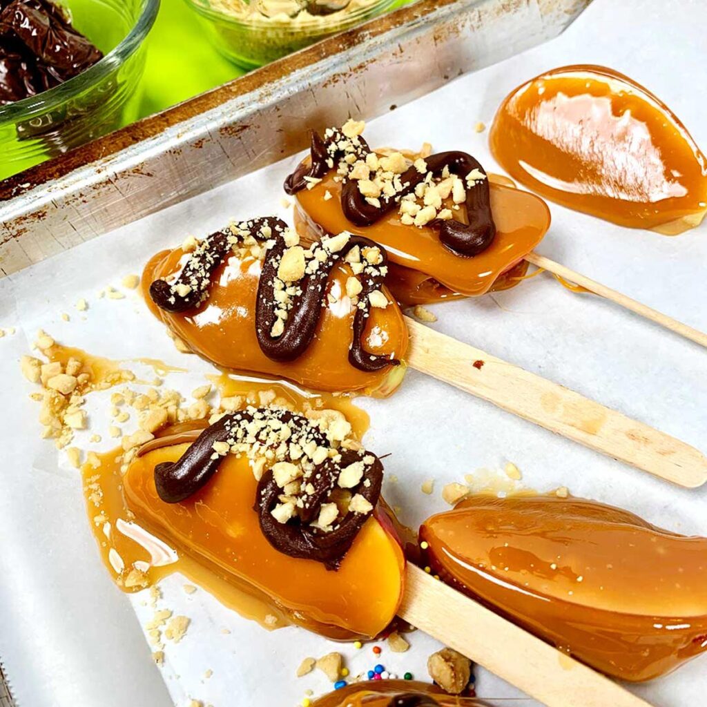 How to Make Yummy Caramel Apple Slices on a Stick | Welcome To Nana's