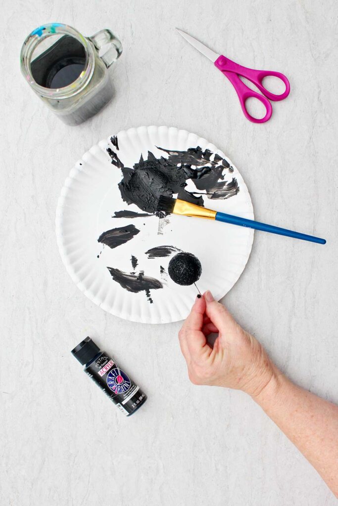 DIY Spider Web Craft with Yarn for Halloween | Welcome To Nana's