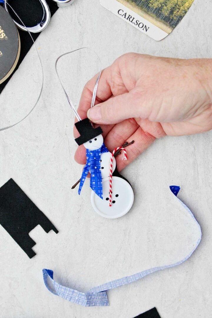 3 Easy DIY Button Snowman Crafts | Welcome To Nana's