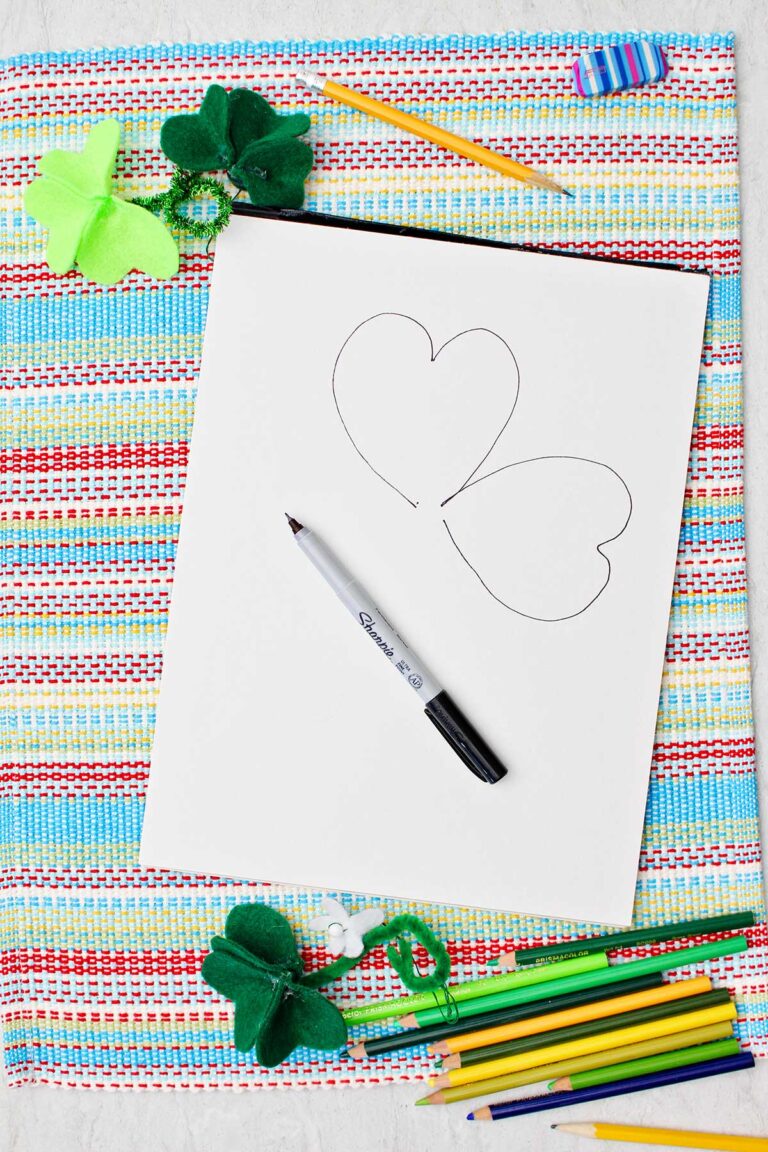How to Draw a Shamrock for St Patrick's Day | Welcome To Nana's