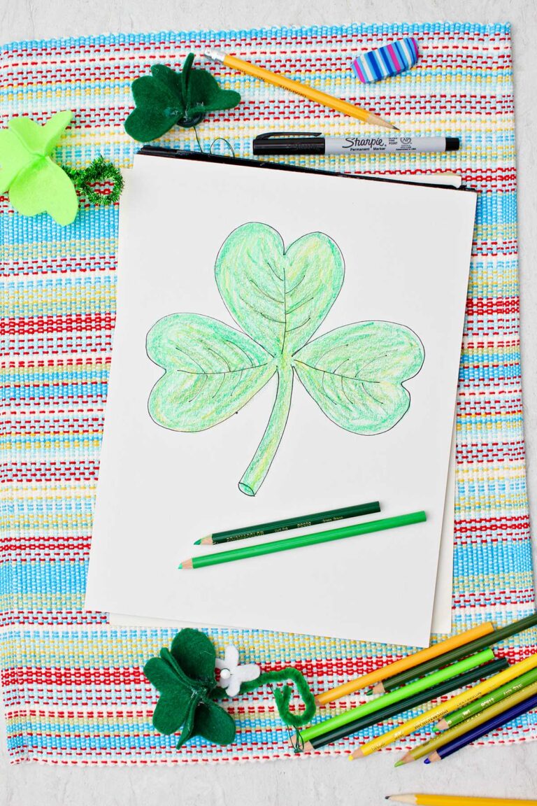 How to Draw a Shamrock for St Patrick's Day | Welcome To Nana's